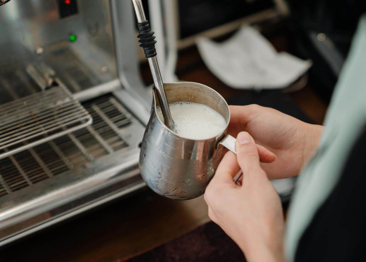 Is a Latte Hot Or Cold: What Is the Perfect Temperature? • Crazy Coffee ...