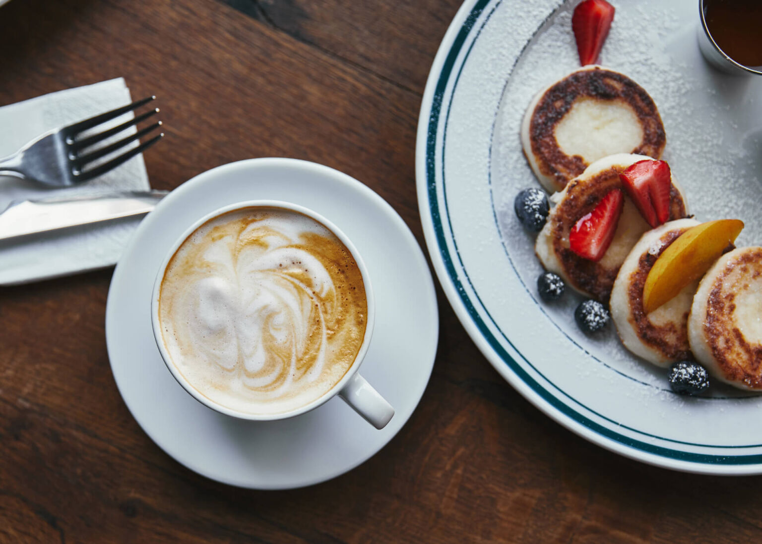 Breve vs. Latte: What Is the Difference? • Crazy Coffee Bean