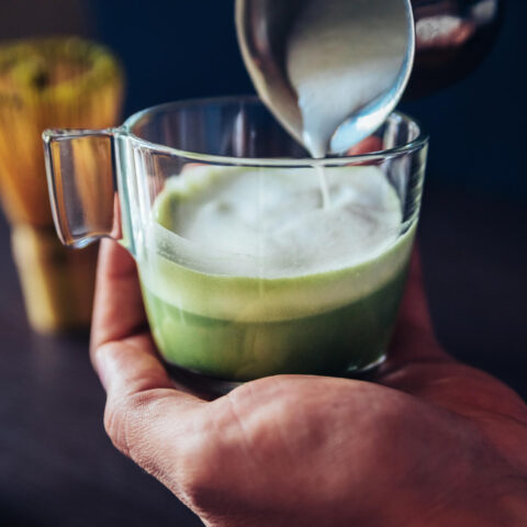 How to Make Dirty Matcha Latte at Home • Crazy Coffee Bean